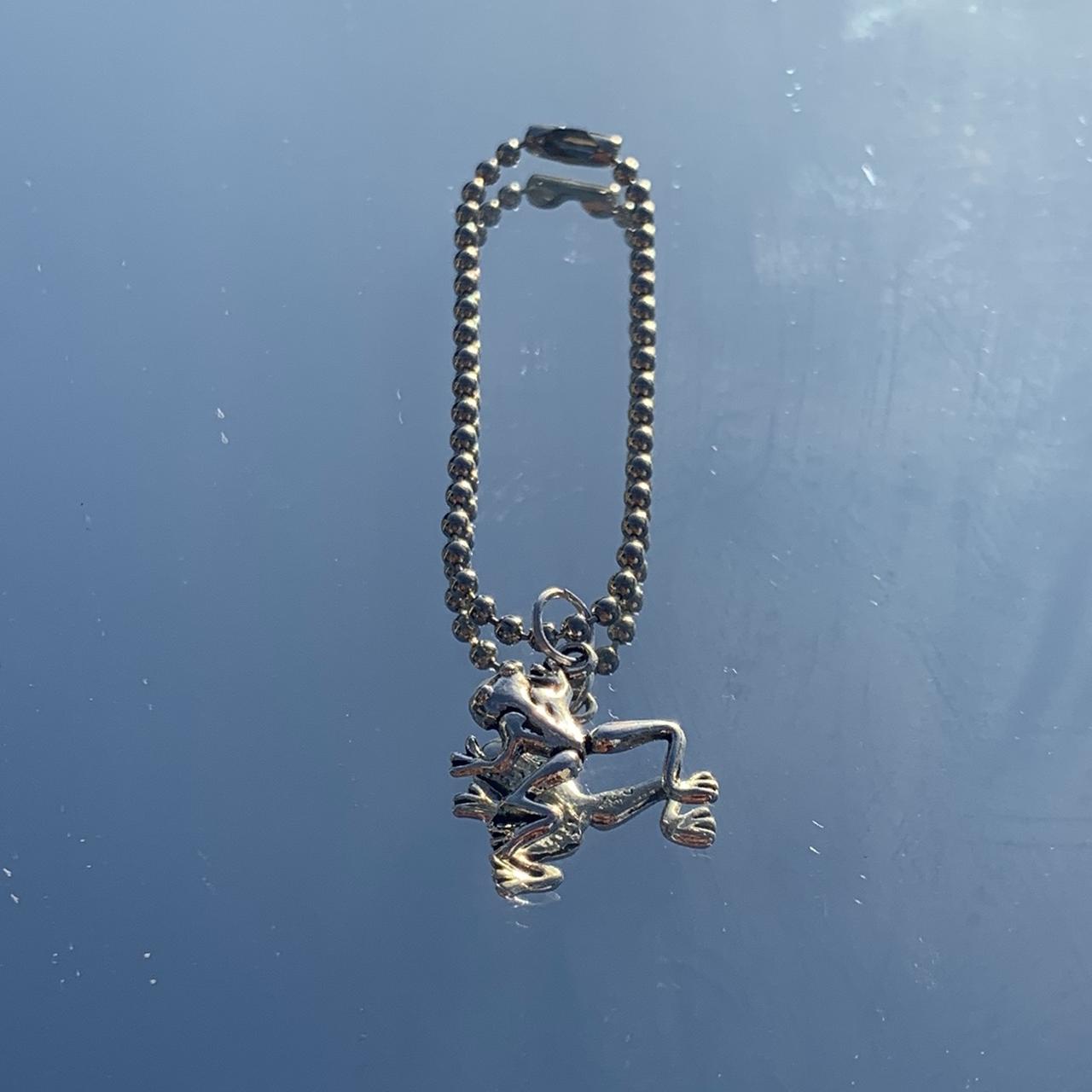 🐸⛓ frog key chain perfect to wear on ur backpack,... - Depop