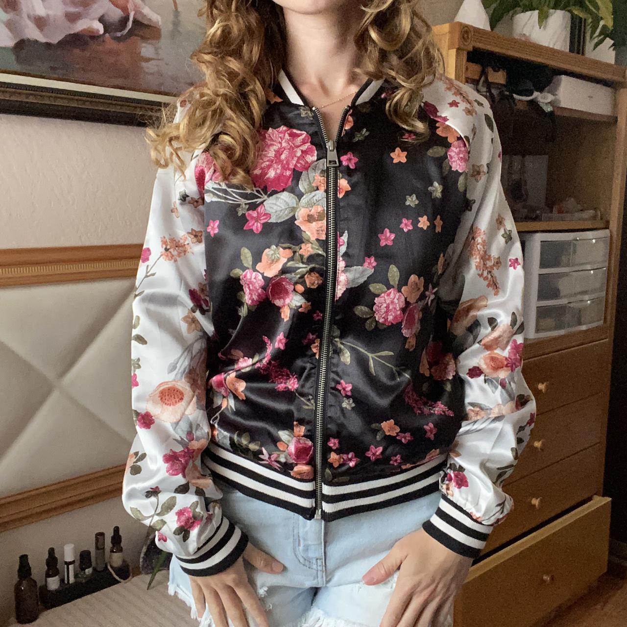 Hot Topic Women's multi Jacket | Depop