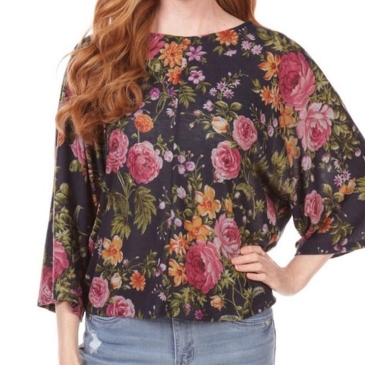 Gibson Floral Hacci Knit Top Size Small - Depop