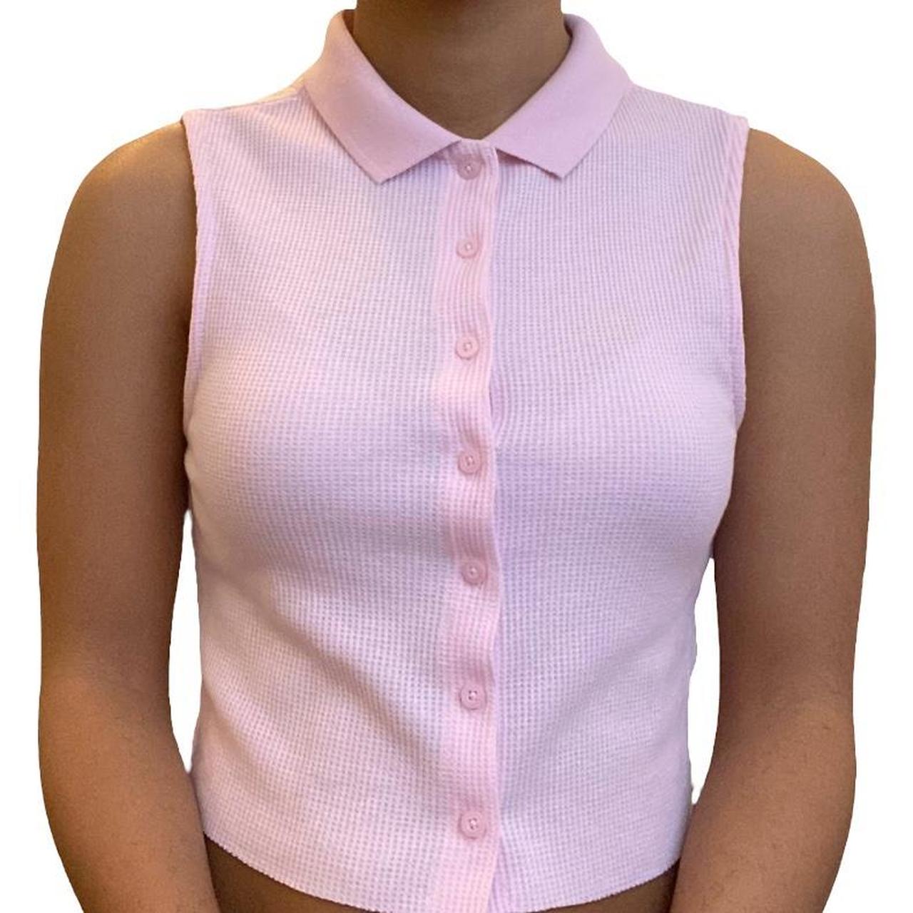 baby pink blouse 𝐃𝐄𝐓𝐀𝐈𝐋𝐒 this cute top is in great... - Depop