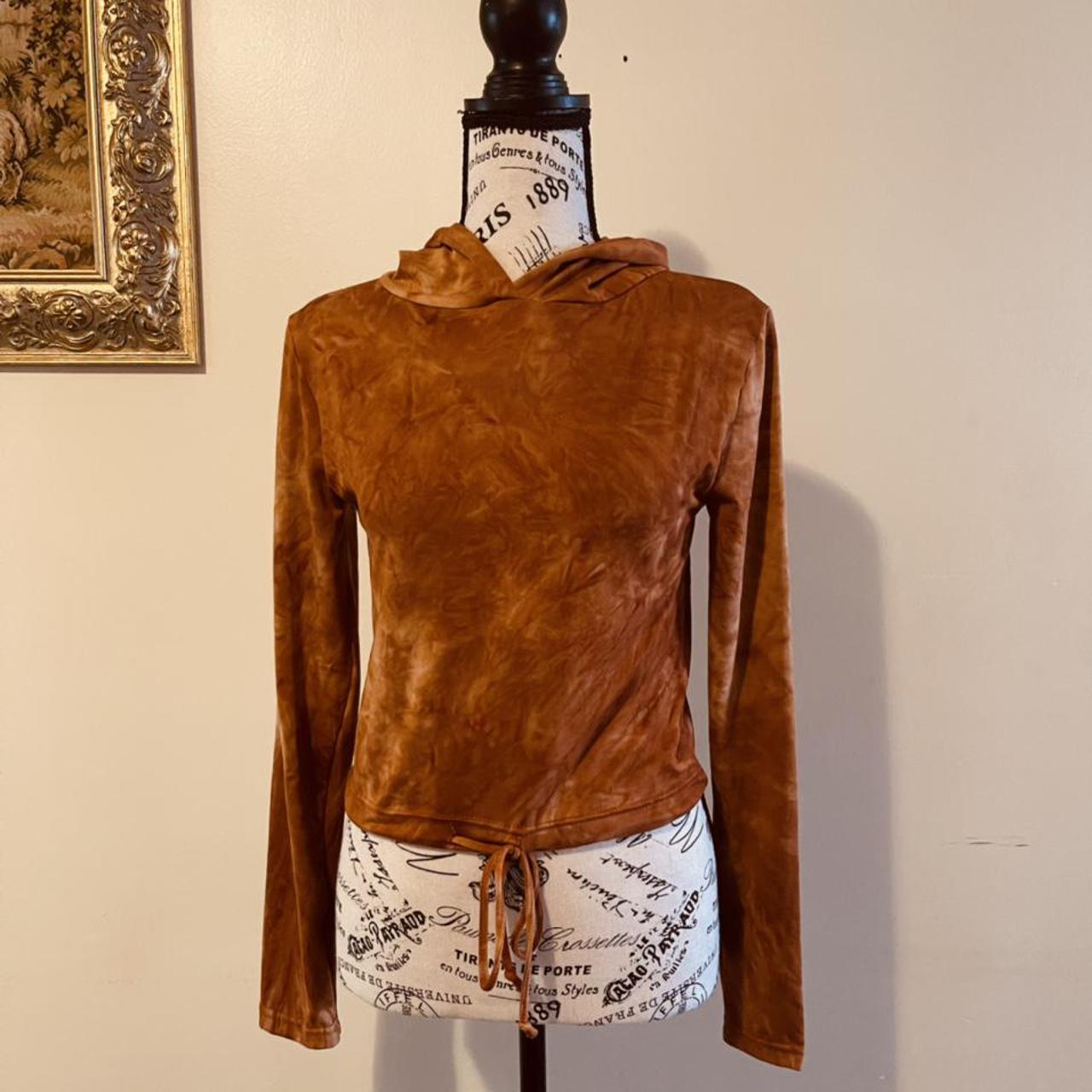 Roman Women's Orange Crop-top | Depop