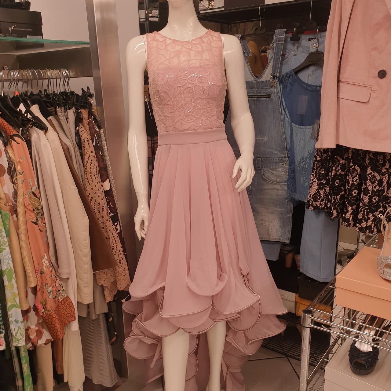 Abito da Cerimonia rosa cipria , corpino in pizzo... - Depop