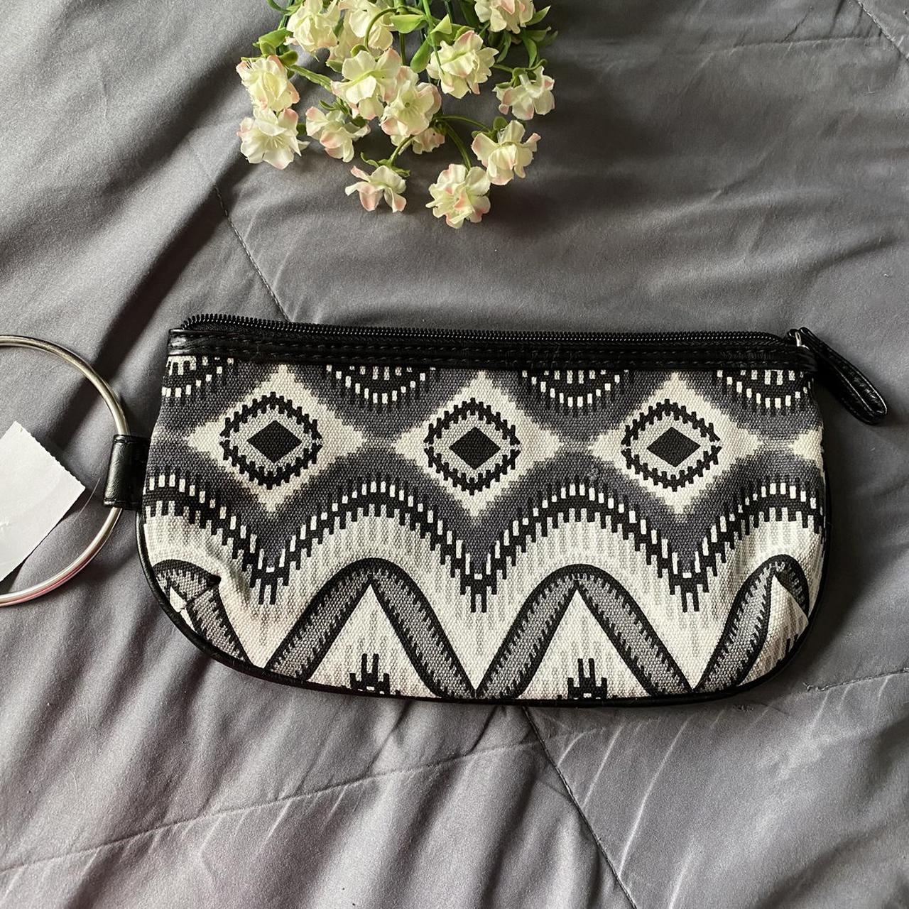 Tribal black & white Ringlot wristlet, inside... - Depop
