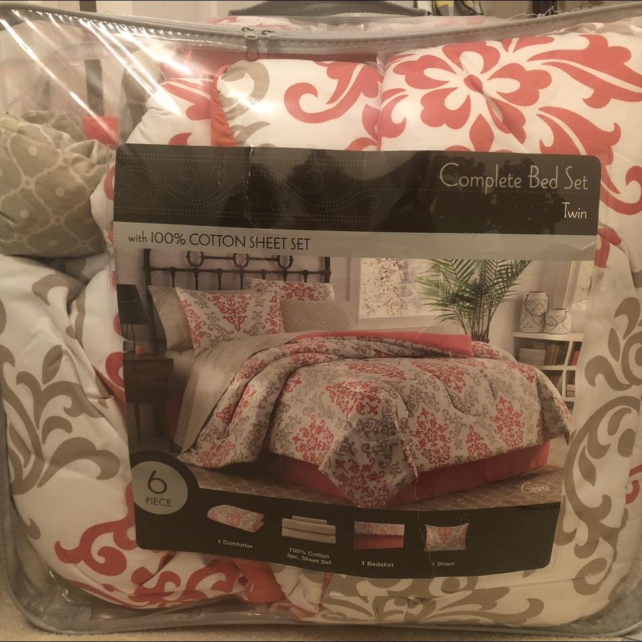Complete Bed Set With 100 Cotton Sheet Set Bed Set Depop complete-bed-set-with-100-cotton-sheet-set-bed-set-depop