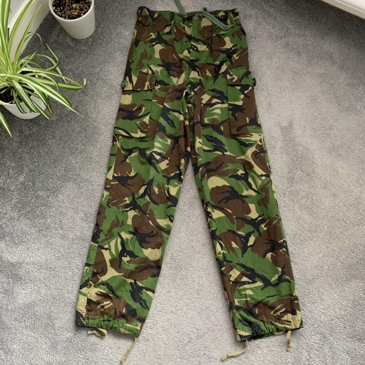 Vintage British Army Camo bottoms / 30” waist , 30”... - Depop