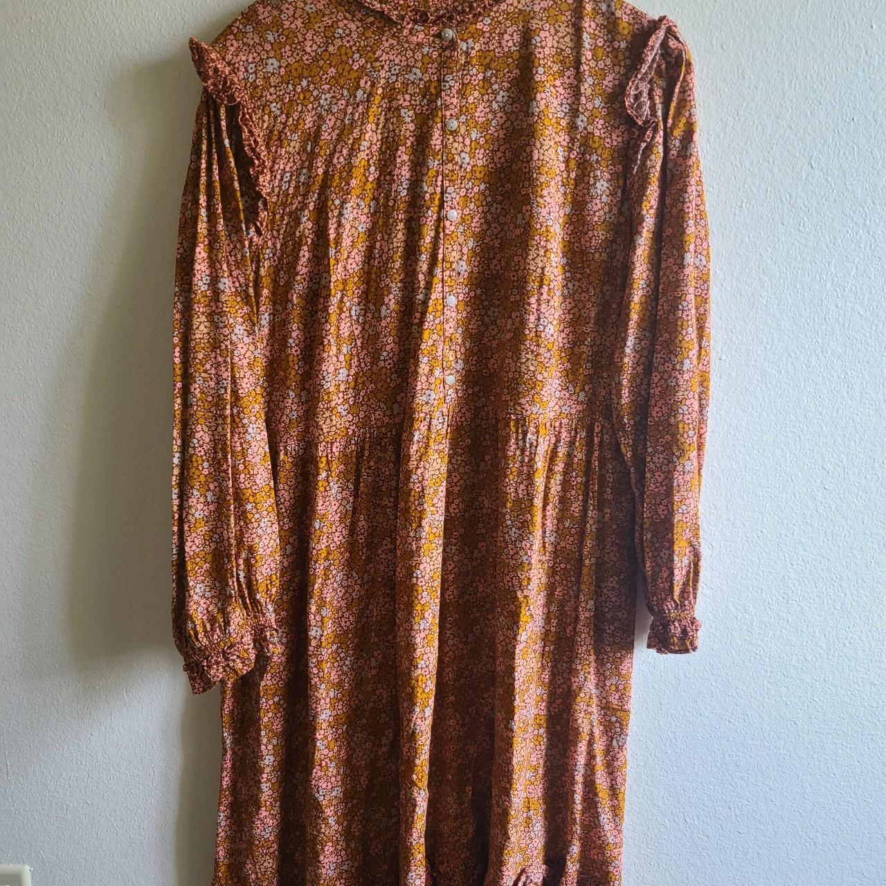 Universal Thread Women's Burgundy and Tan Dress | Depop