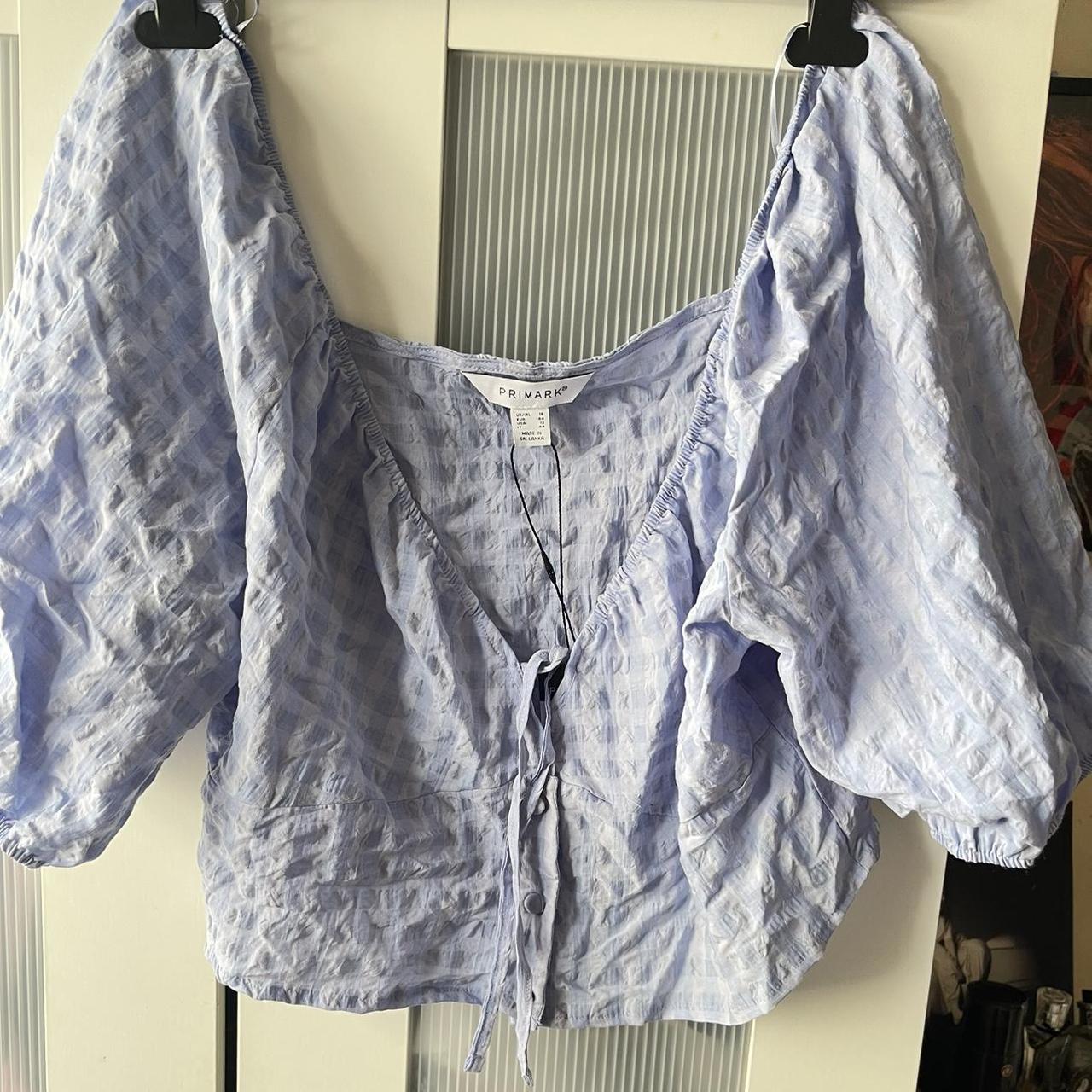 Lightweight crop top Button details and balloon... - Depop