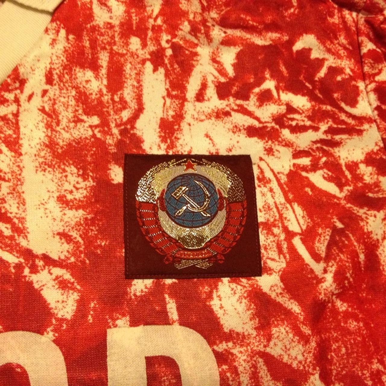 #cccp #urss #russia Maglia calcio urss anni 90 pezzo... - Depop