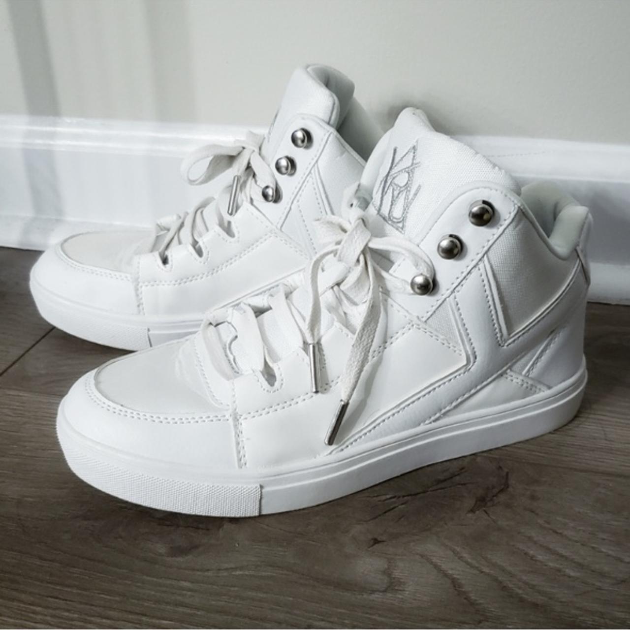 YRU Women's White Trainers | Depop