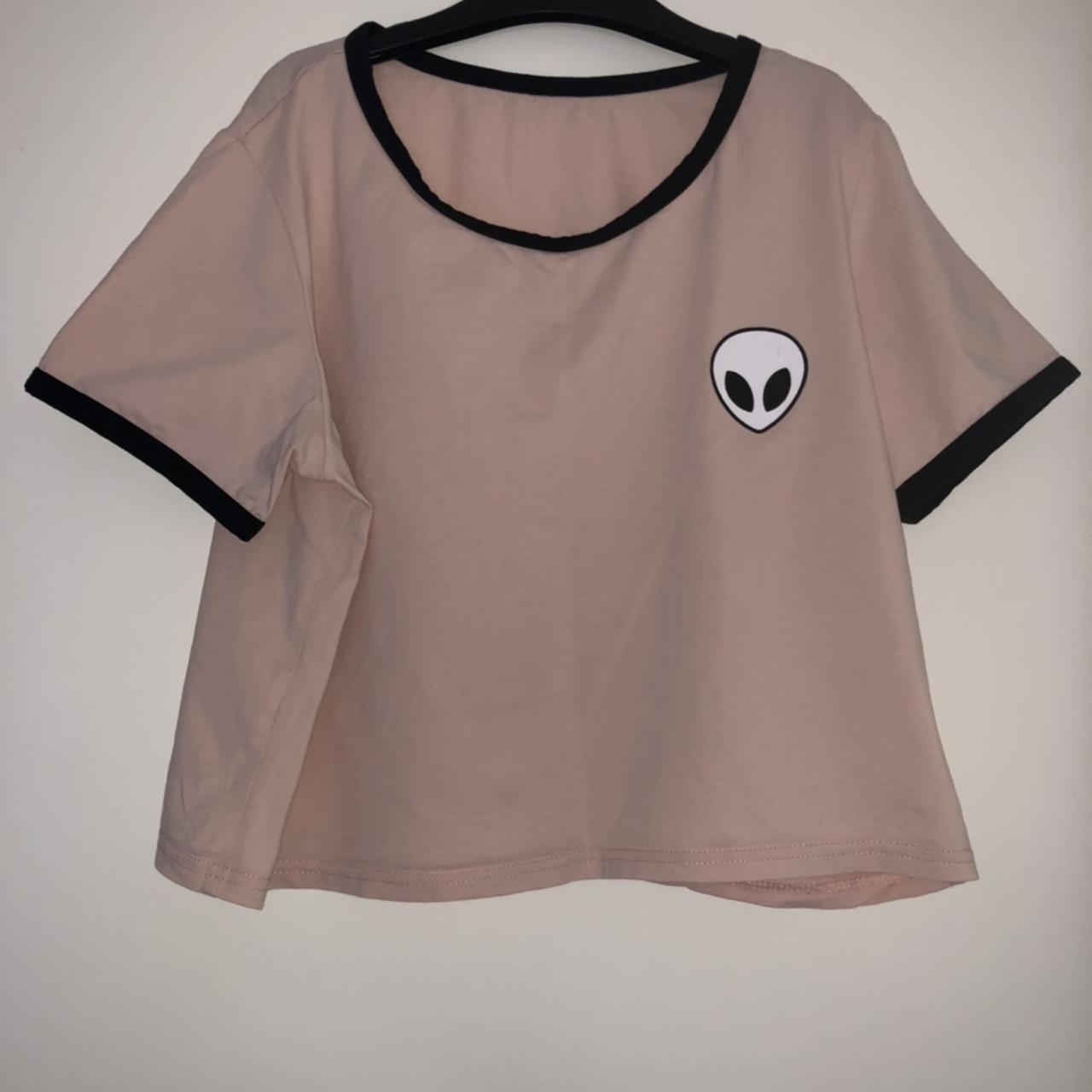 Romwe pink alien crop top only worn a couple of... - Depop