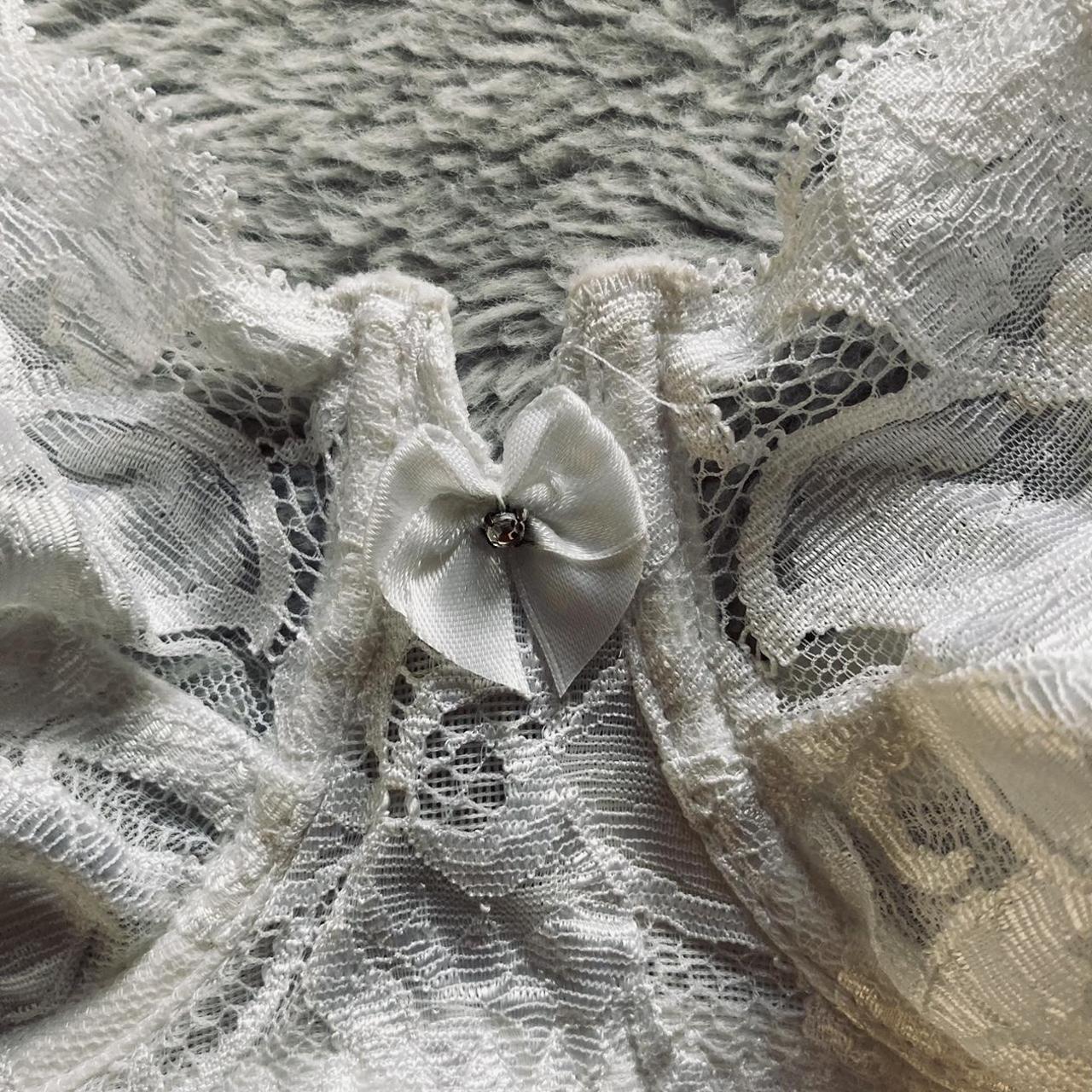 Vintage style bra, surprisingly supportive! - Depop