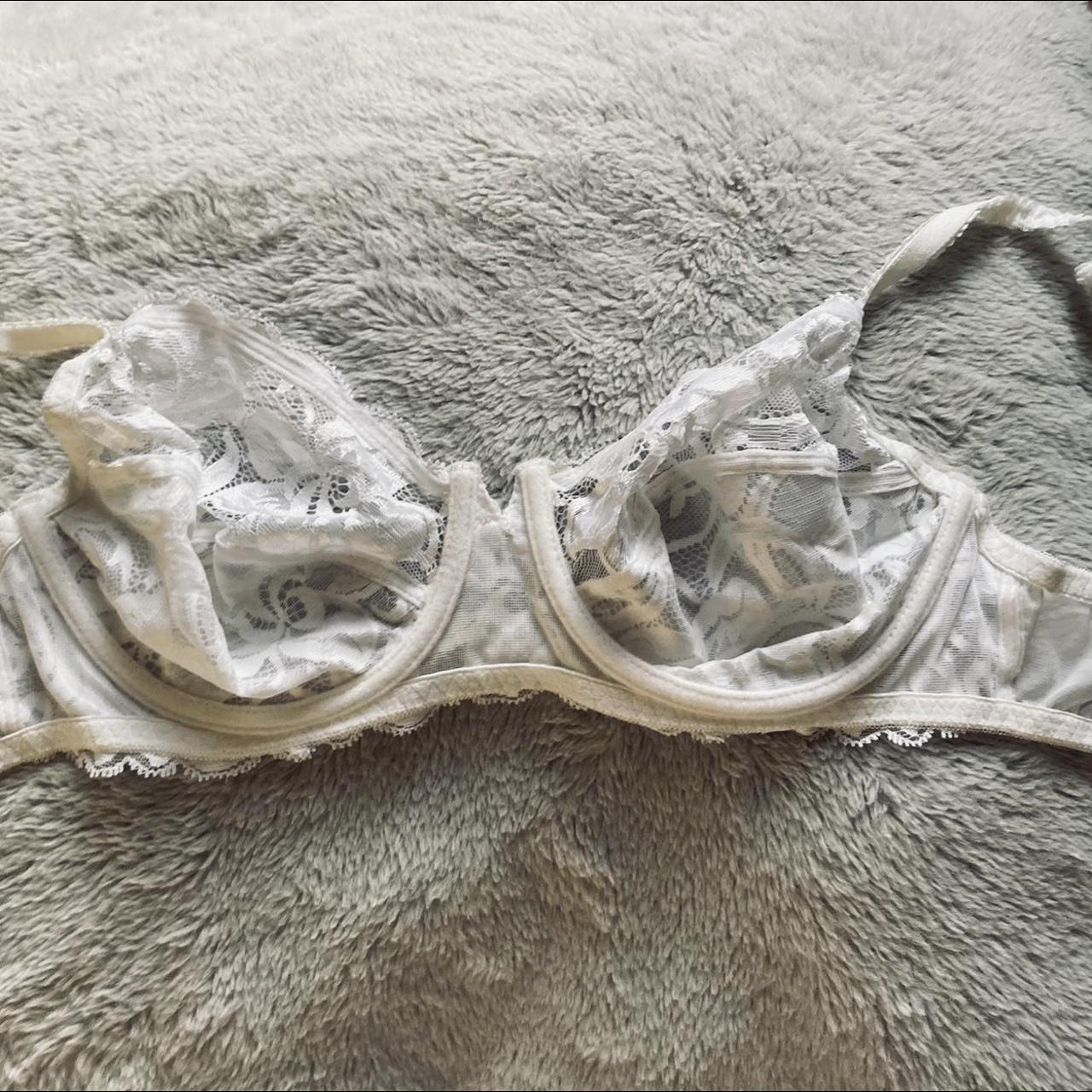 Vintage style bra, surprisingly supportive! - Depop