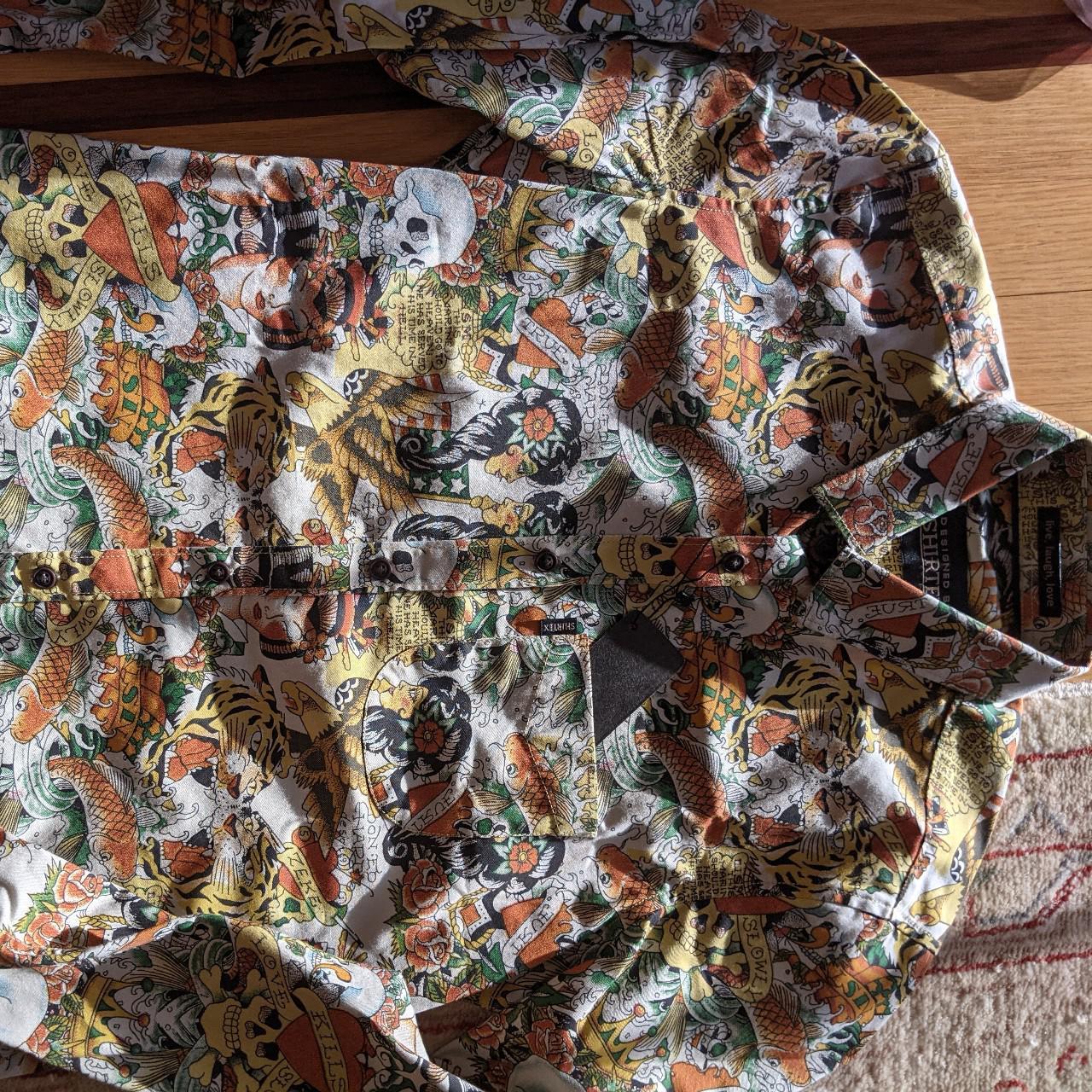 CRISP ED HARDY PRINT BUTTON DOWN SHIRT LOVE KILLS... - Depop