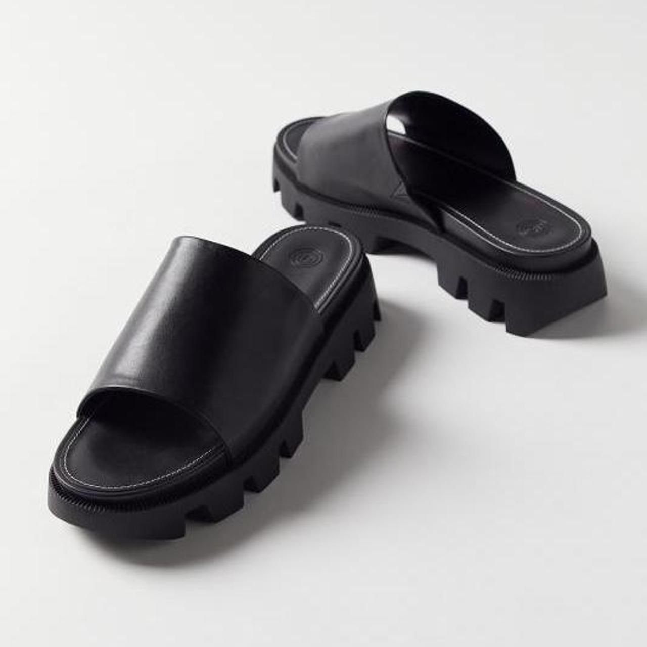 URBAN OUTFITTERS Roxy Chunky Slide Sandal Will... | Depop