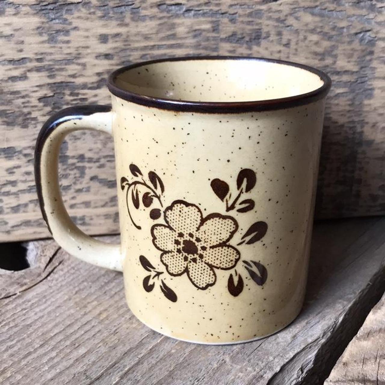 Vintage 1970s-80s era ceramic mug. Floral transfer... - Depop