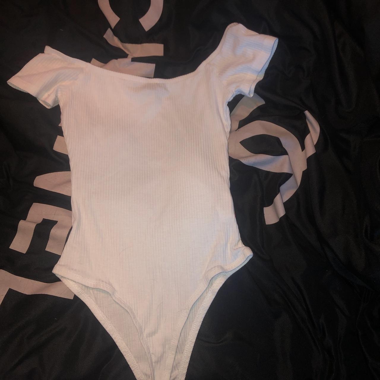 Primark xs white bodysuit Worn once xx - Depop