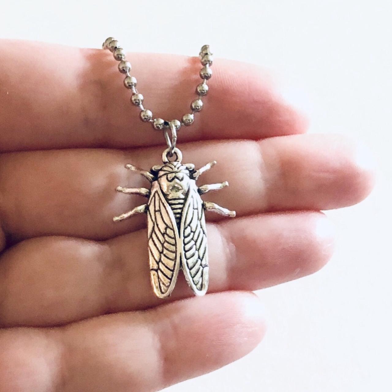 Fly necklace/ cicada necklace/ cockroach/ Insect bug... - Depop