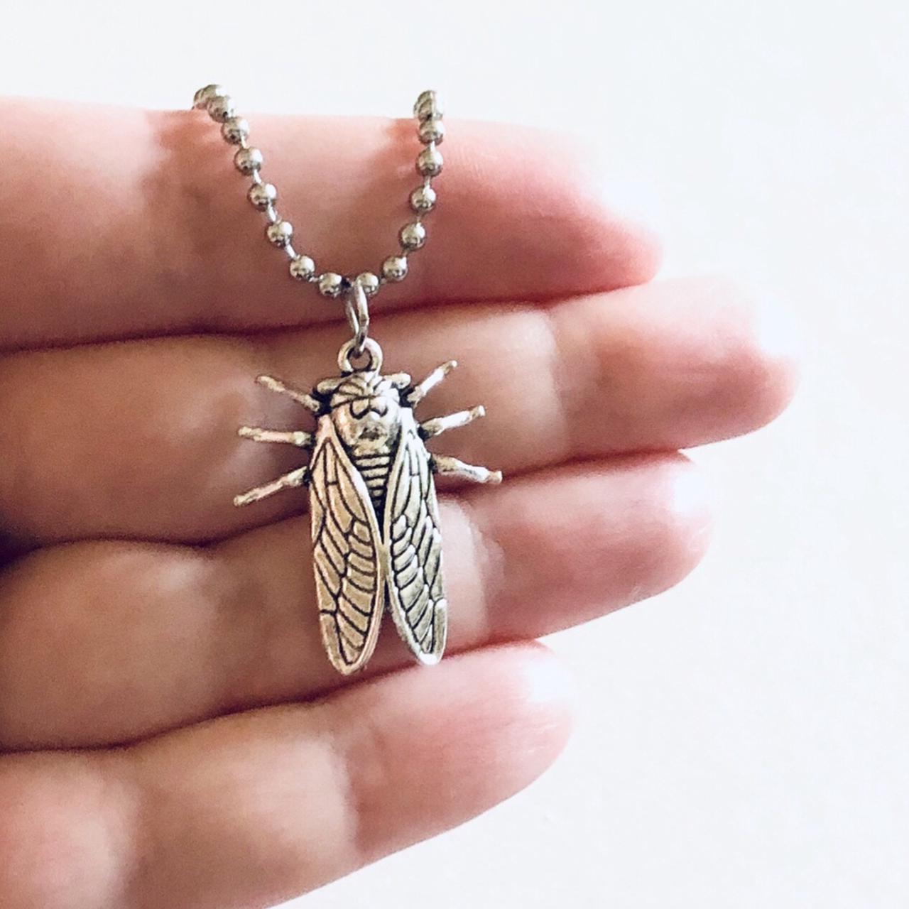 Fly necklace/ cicada necklace/ cockroach/ Insect bug... - Depop