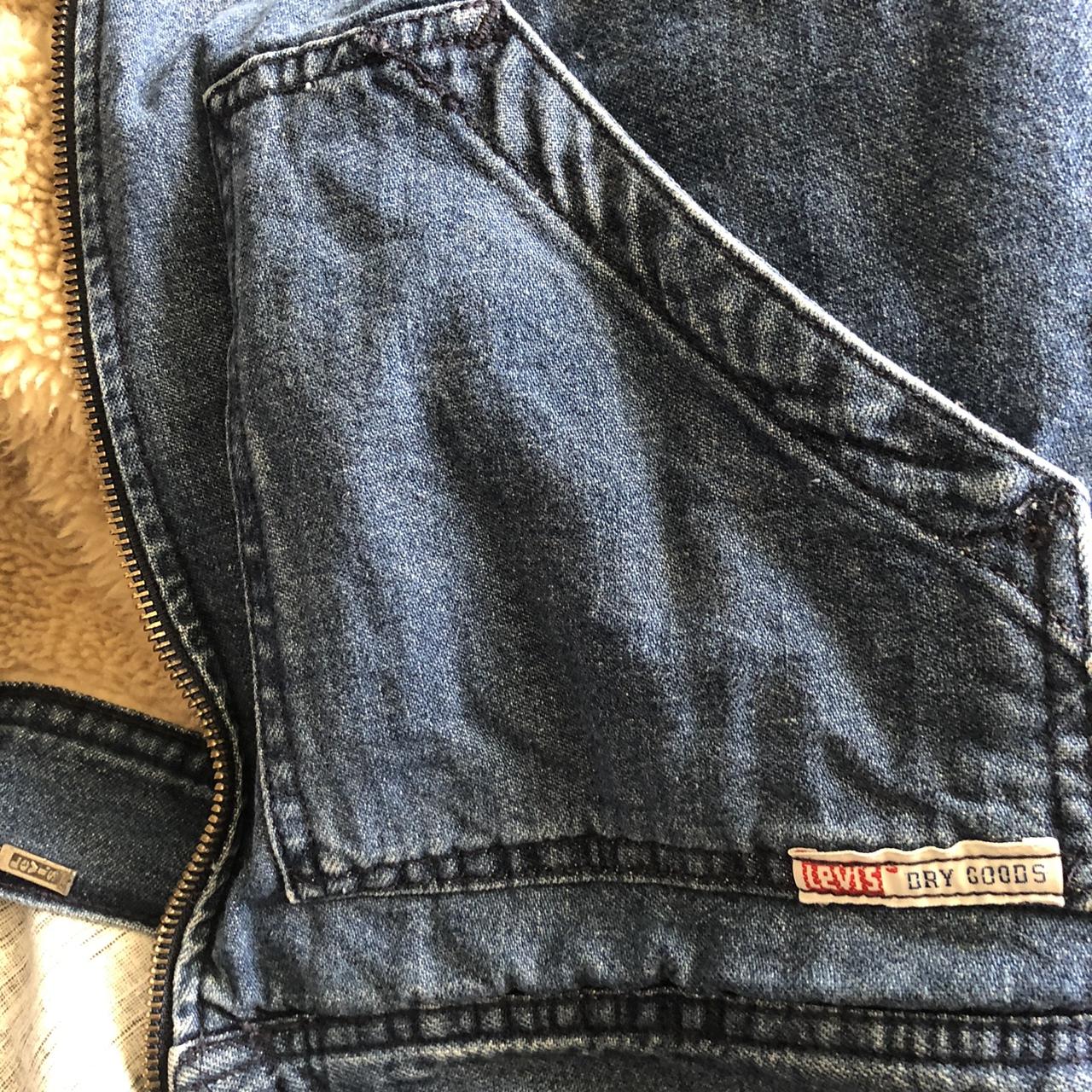 VINTAGE LEVIS JACKET - denim and Sherpa - excellent... - Depop