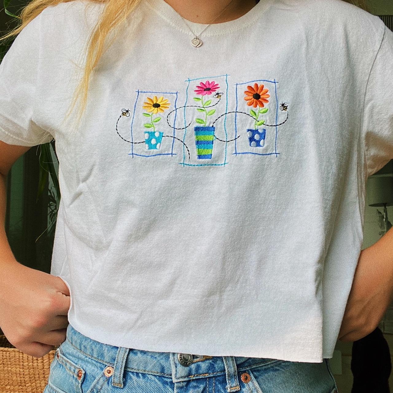 Vintage Flower Embroidered T Shirt No Flaws Pm Depop