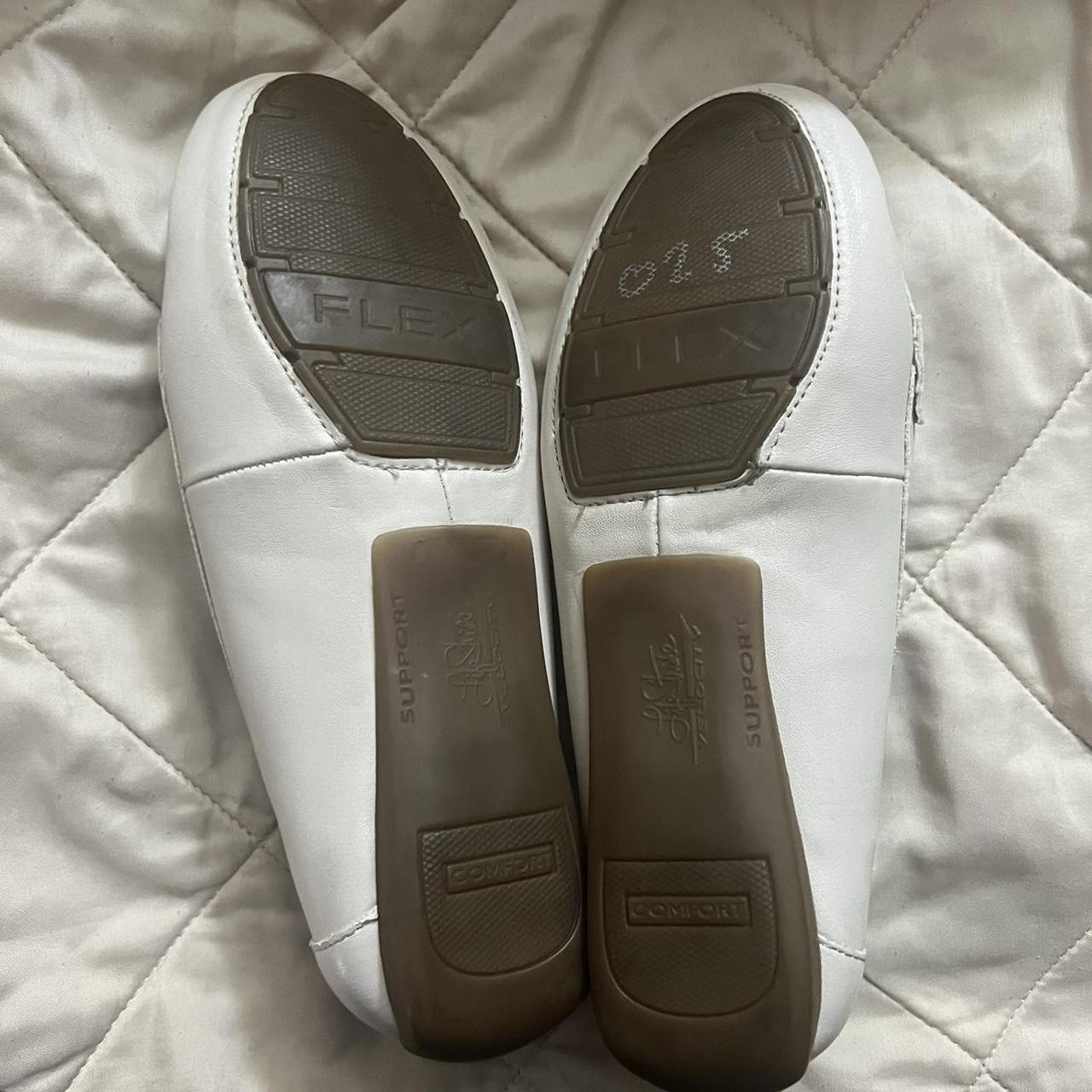 Life Stride Velocity Flex White Loafers Size 7 in... - Depop