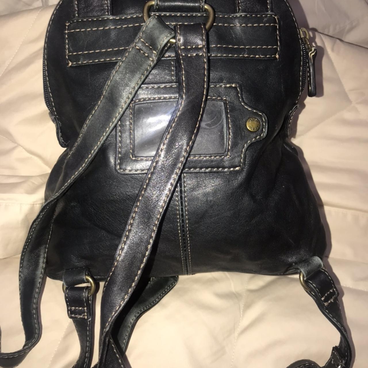 Authentic fossil mini backpack *theres a small... - Depop