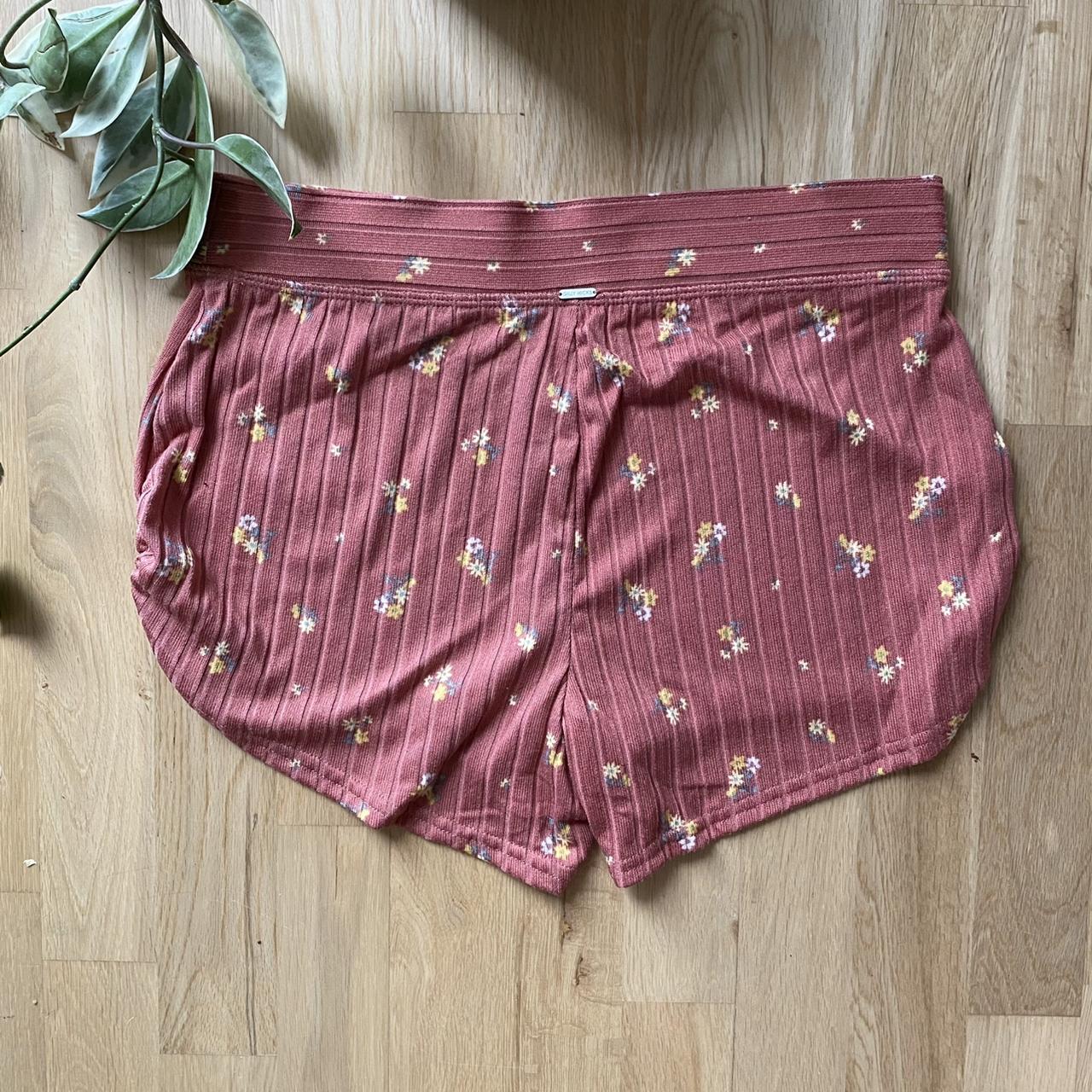 Really lovely soft ribbed shorts with side rouching... - Depop