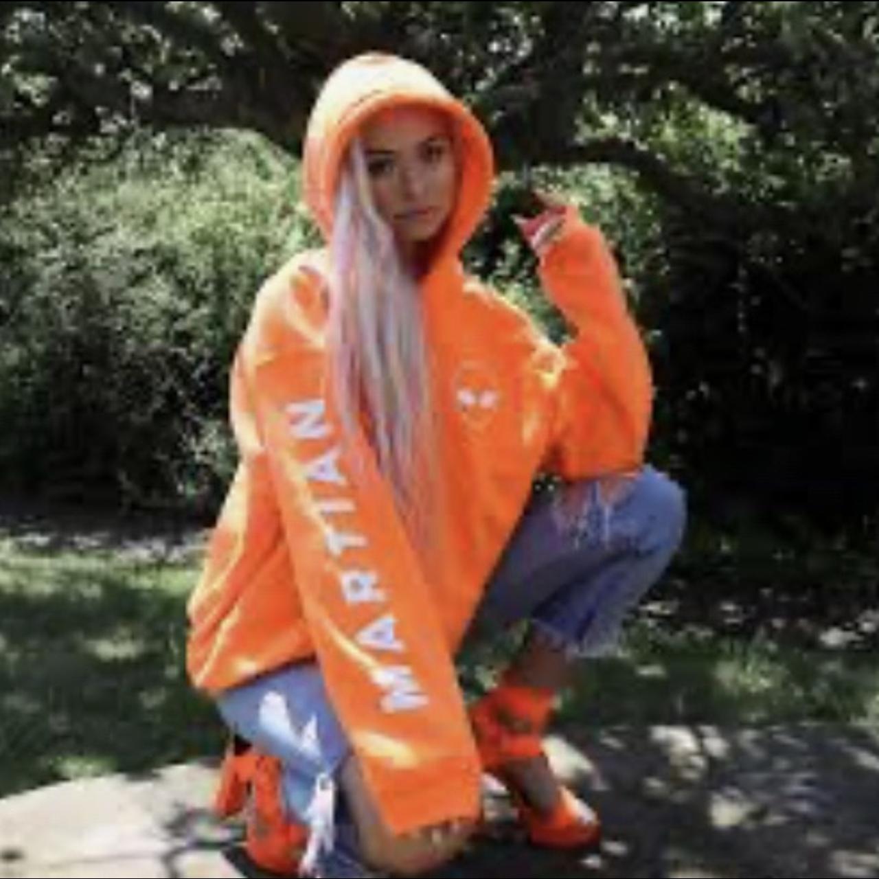 LOOKING FOR TALIA MAR MERCH WILL PAY UP TO £20... - Depop