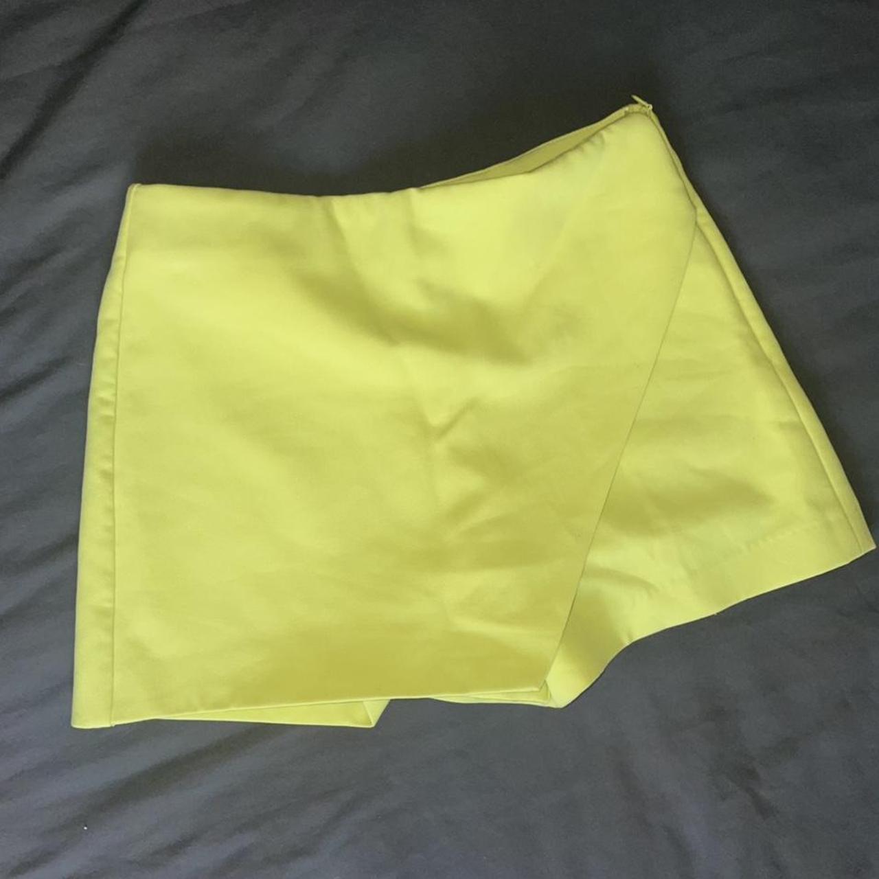 Zara asymmetric neon yellow mini skort in size S 💛... - Depop