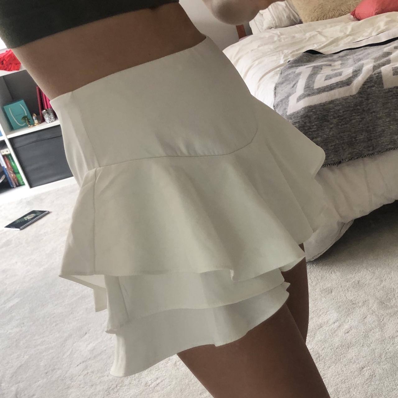 really nice and flattering white skort bought from a... - Depop