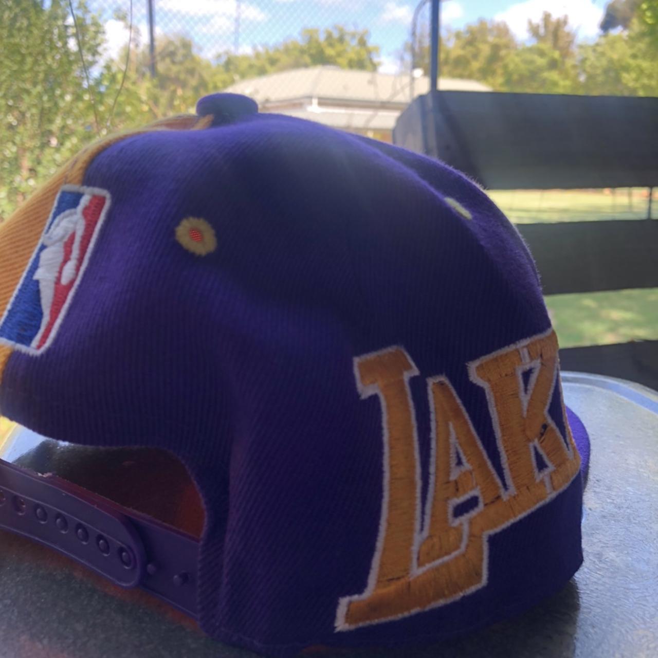 Los Angeles Lakers very retro SnapBack 🏀🏀 #nba... - Depop