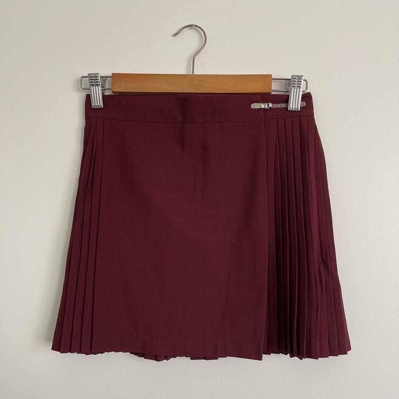 Maroon netball skirt • Size 12 (girls) can fit 4-... - Depop