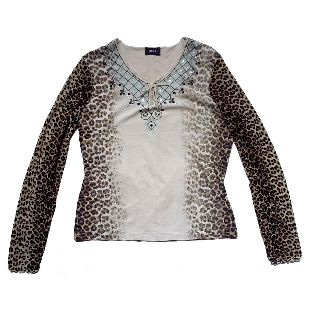 Vintage Y2K leopard print graphic t-shirt with micro... - Depop