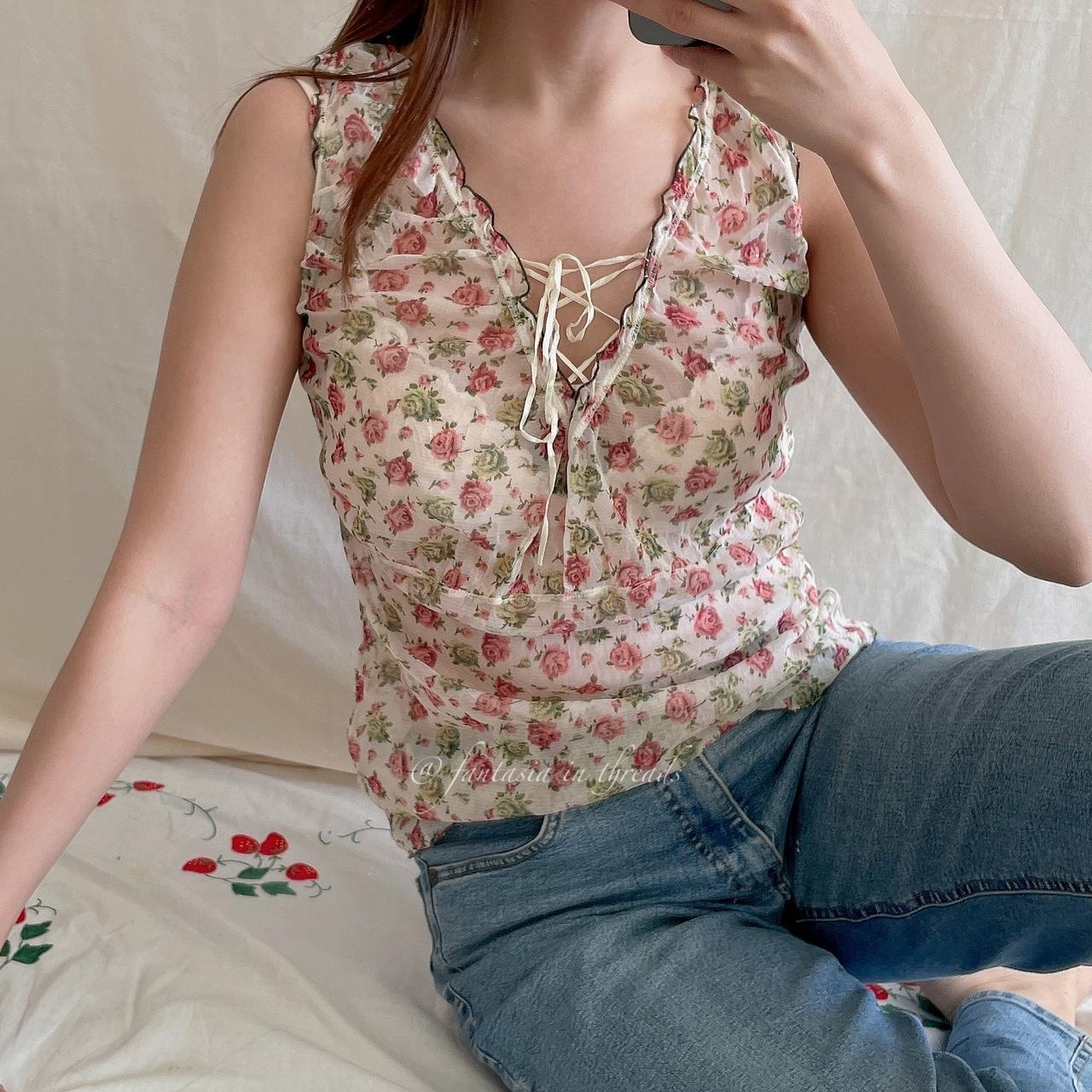 PRINCESS ROSE TOP 💕 Enchanting floral french rose... - Depop