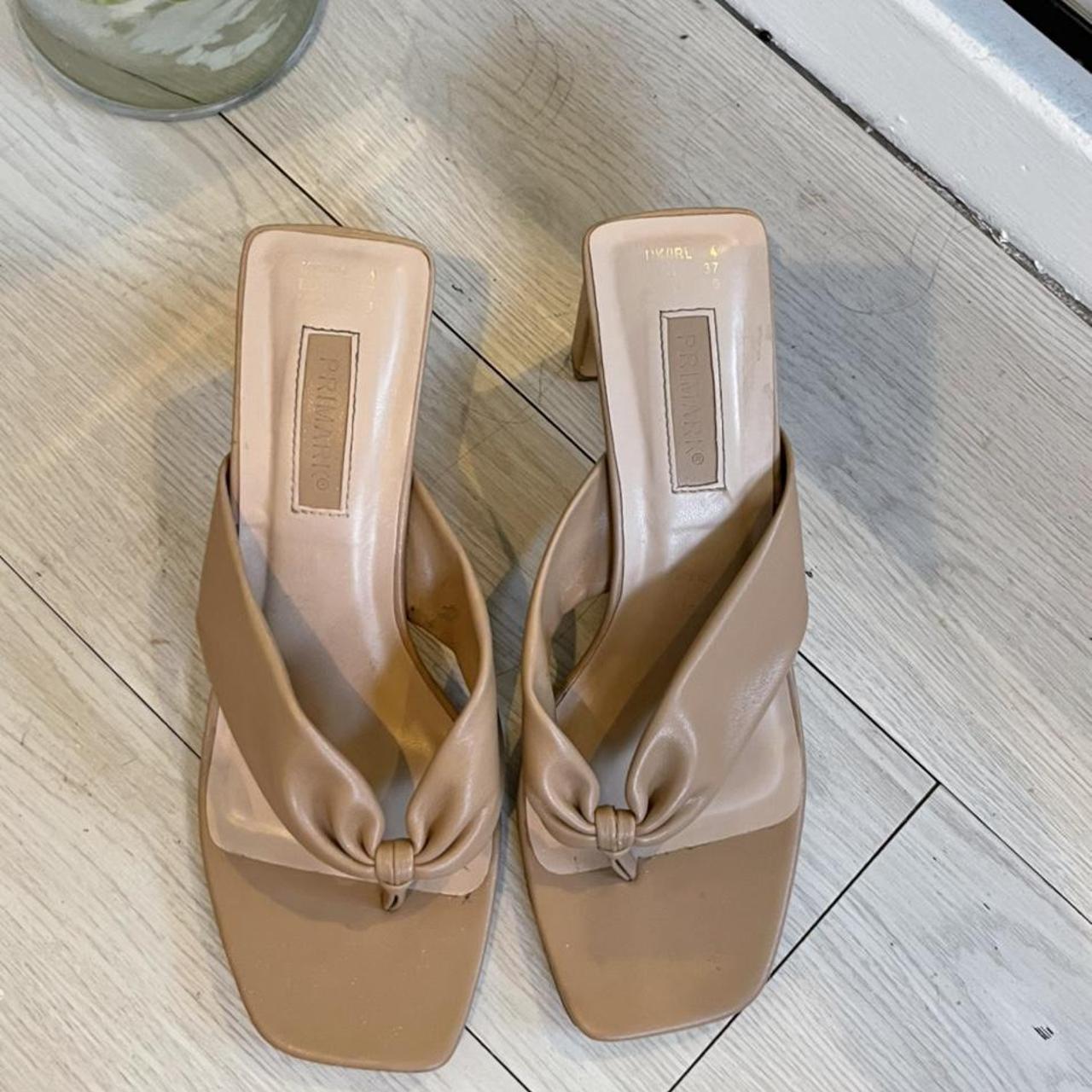 Tan heeled flip flop style sandals | Size 4 | Never... - Depop