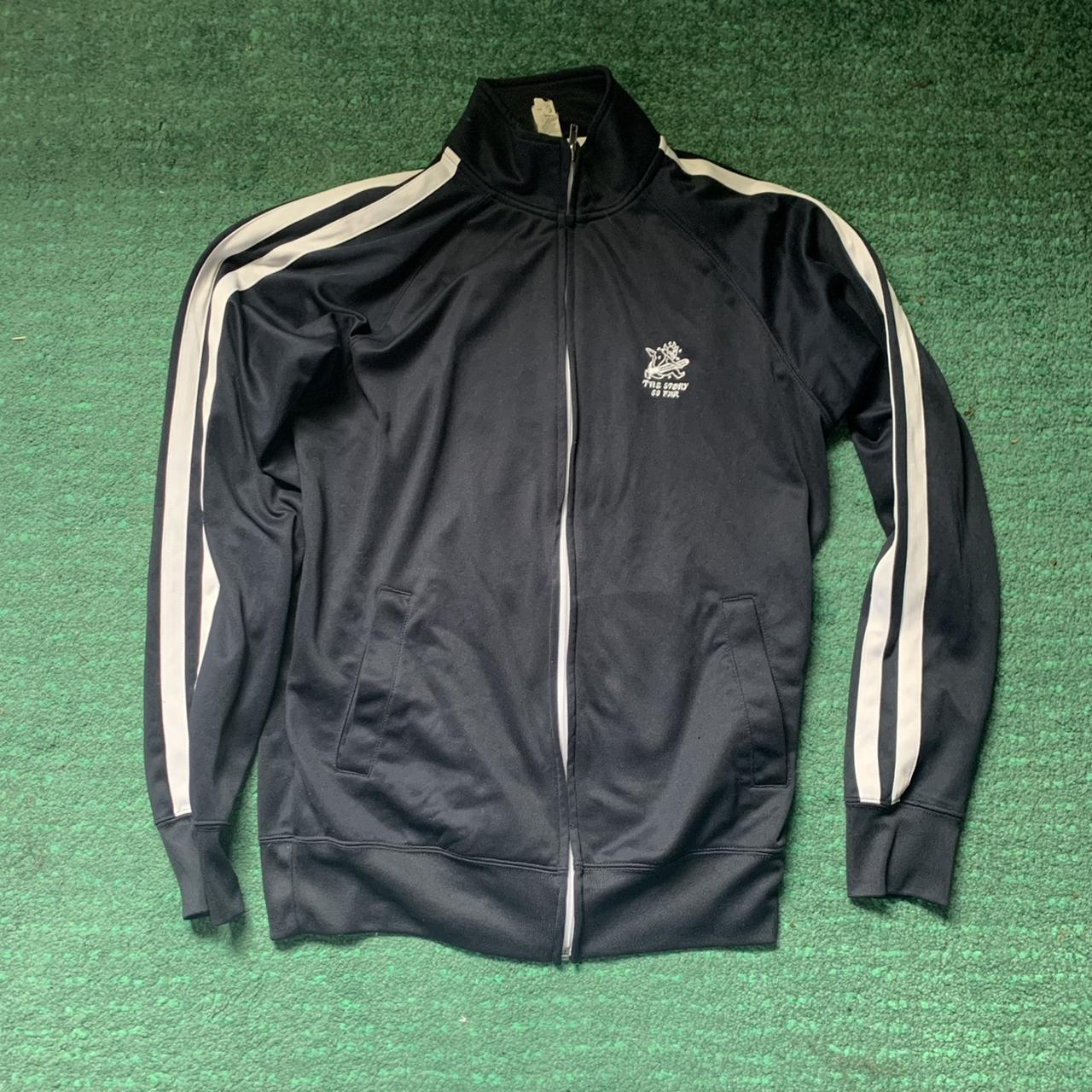 Hot Topic Men's Navy and White Jacket | Depop