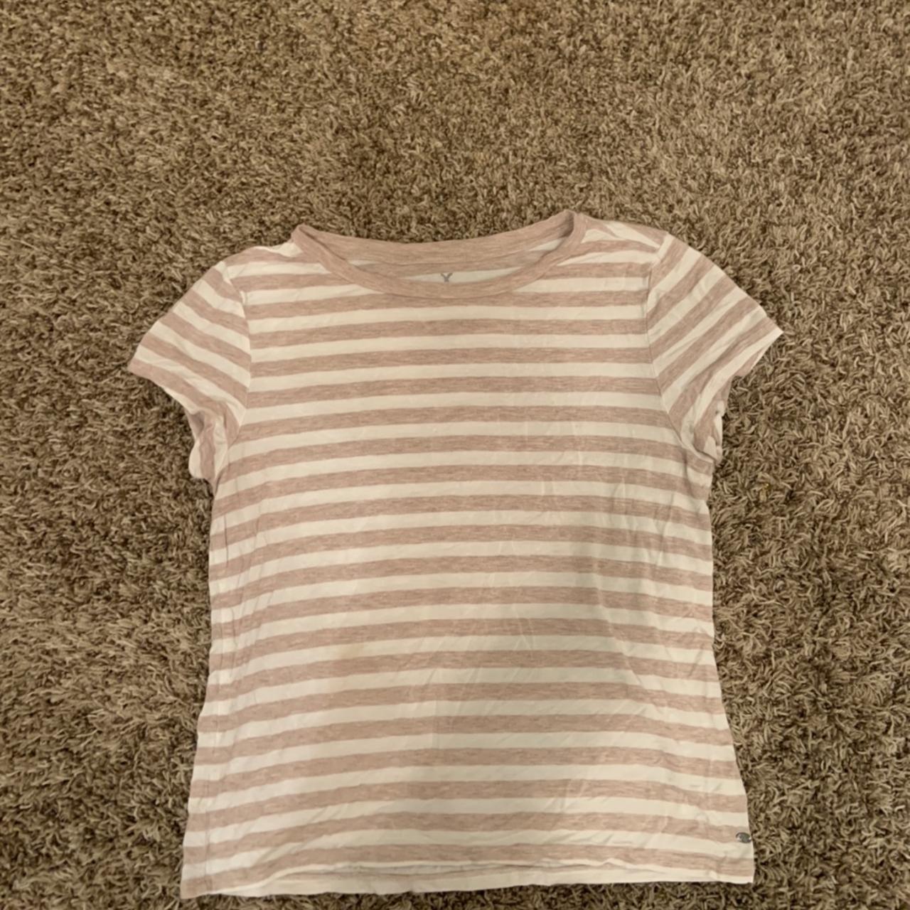 American Eagle Outfitters Women's T-shirt | Depop