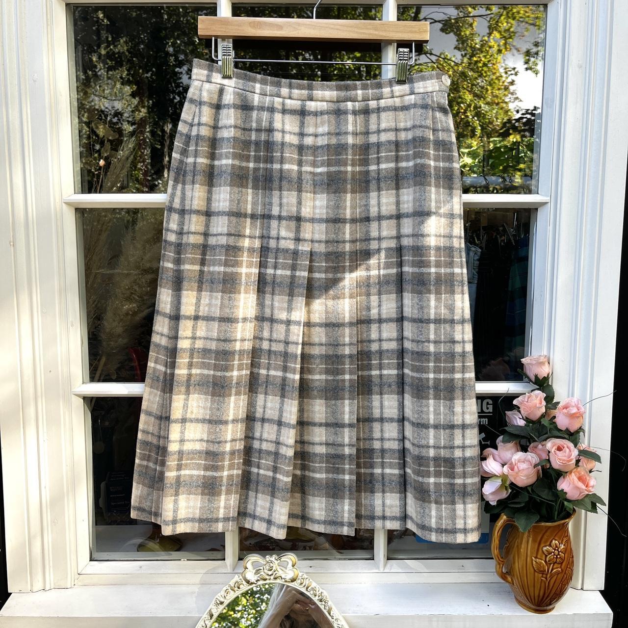 Wool checked pleated skirt by Jaeger size 16 cream... - Depop