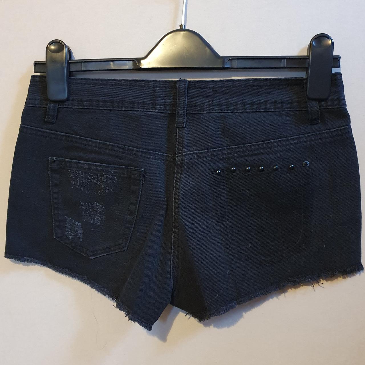 Newlook 'Yes Yes' denim shorts/hotpants. Size 8.... - Depop