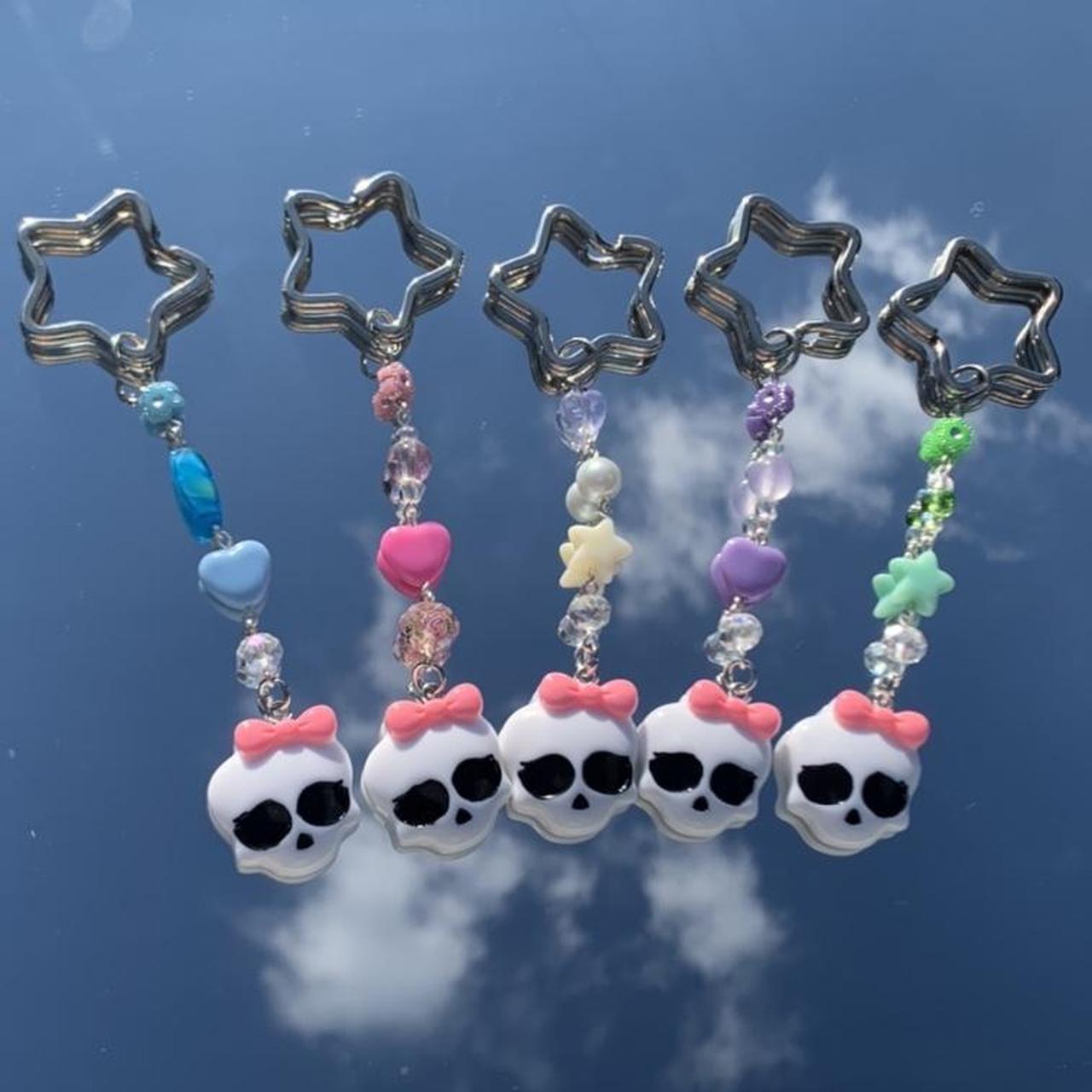 1 for $6 DEFECTIVE CHARM monster high colorful... - Depop