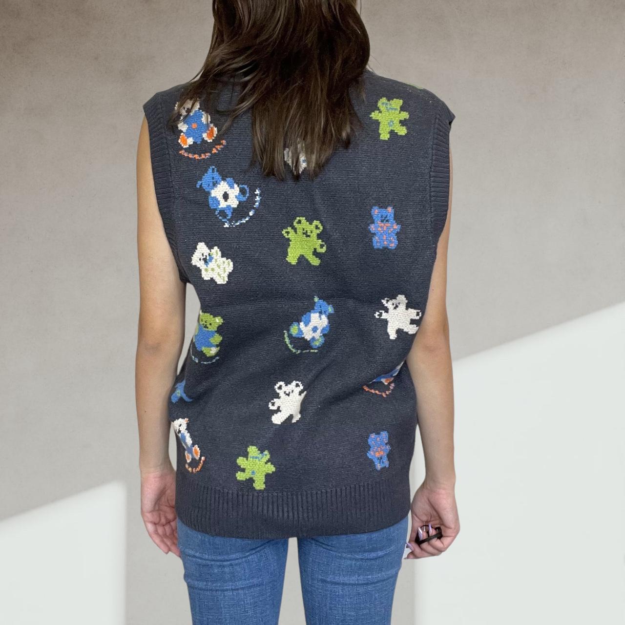 Cider Women's Grey and Blue Gilet | Depop