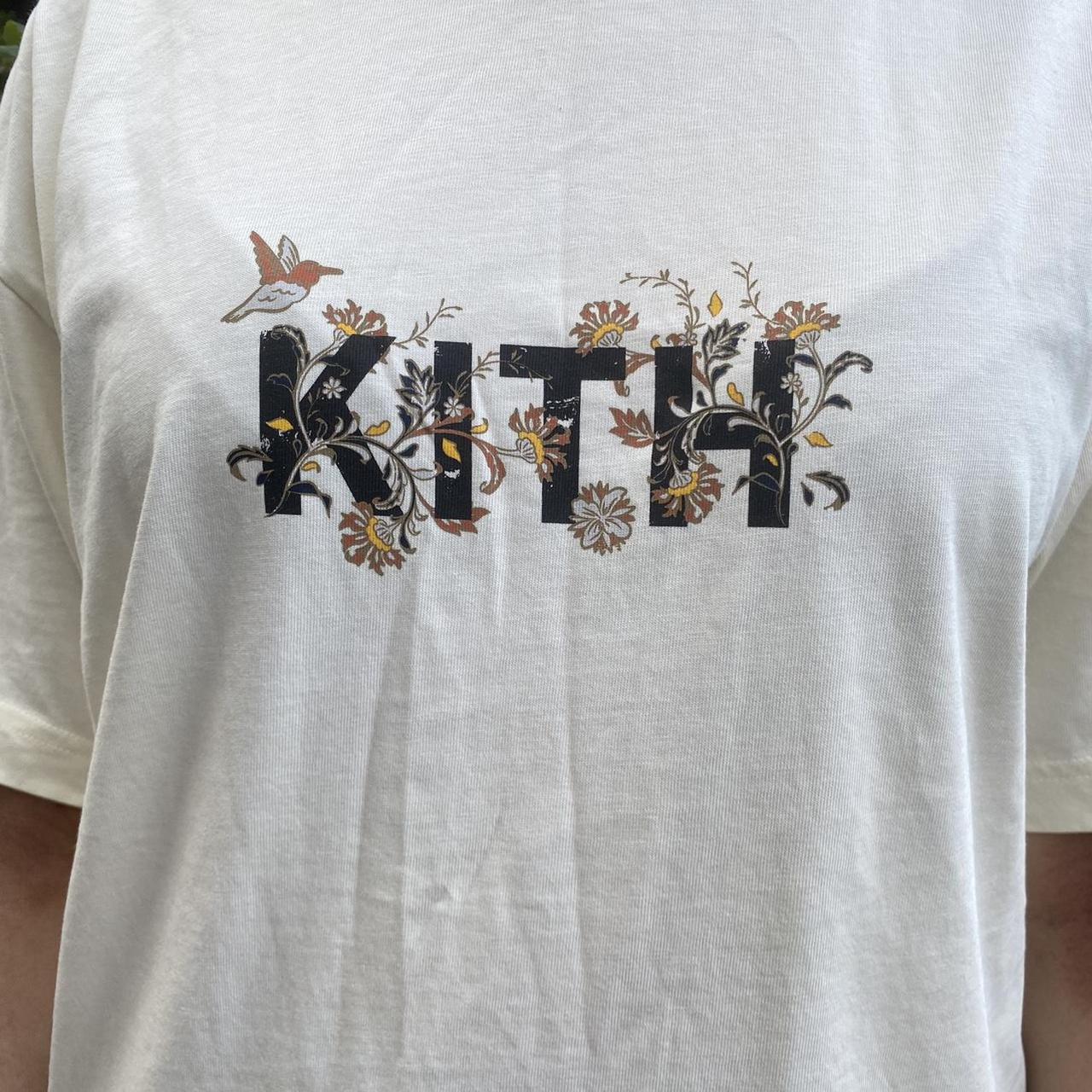 KITH simple floral logo cream tshirt in great... - Depop
