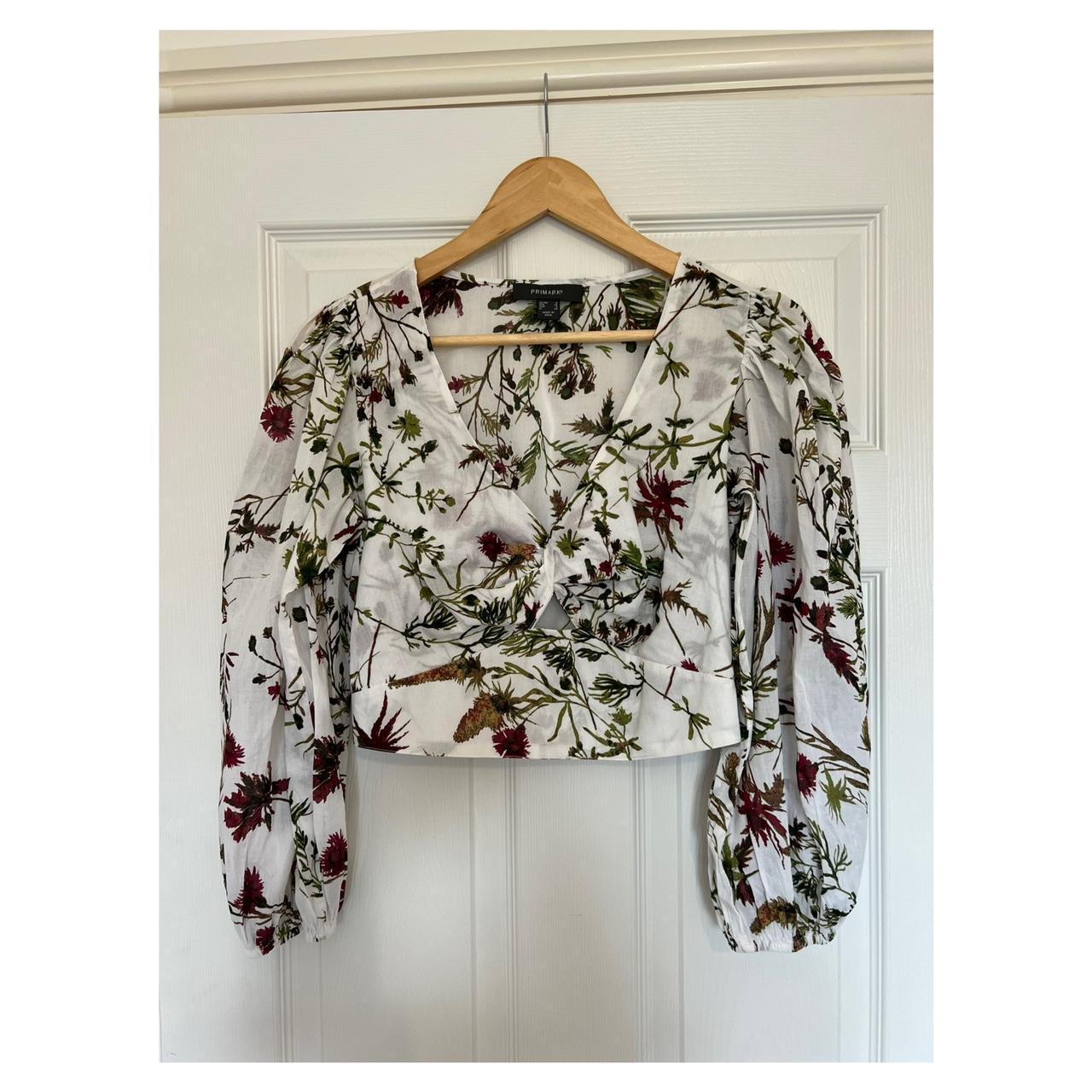 Floral long sleeve crop top. Worn only once. - Depop