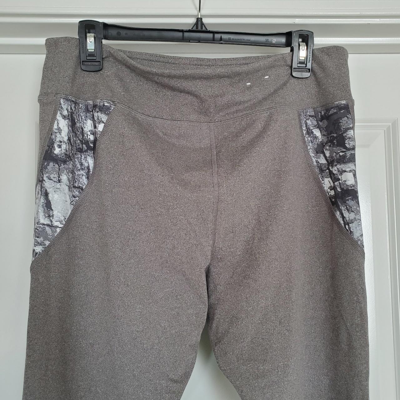 Mabel patterned active leggings!! Size: XL Style:... - Depop