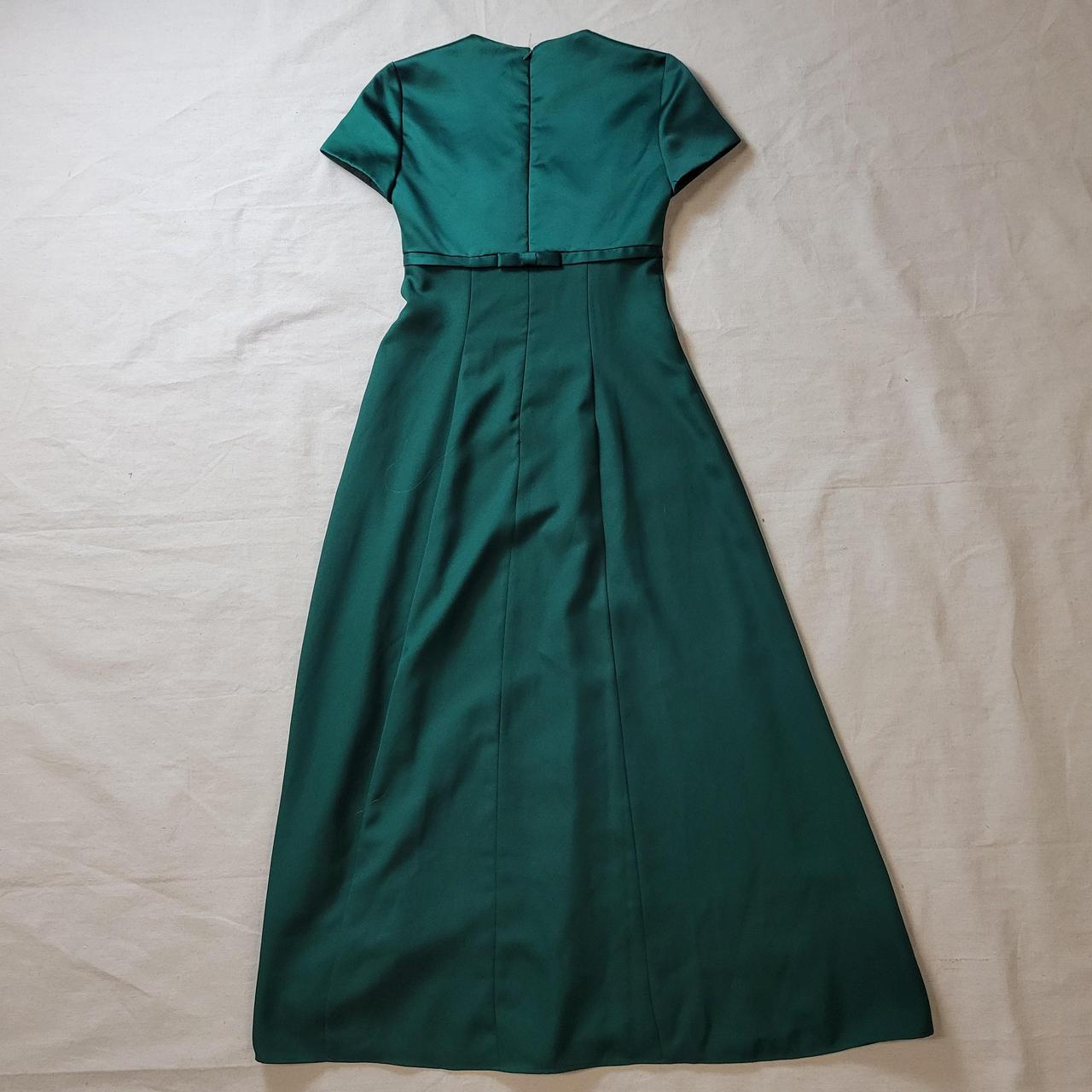 Vintage 80s emerald green cap sleeve prom style... - Depop