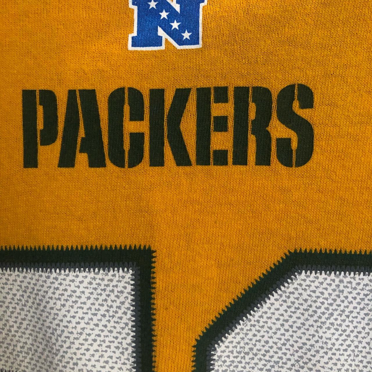 Green Bay Packers 52 Matthew t-shirt Category:... - Depop