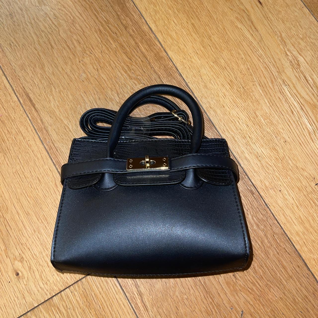 Mini side ig bag Brand new, excellent condition - Depop