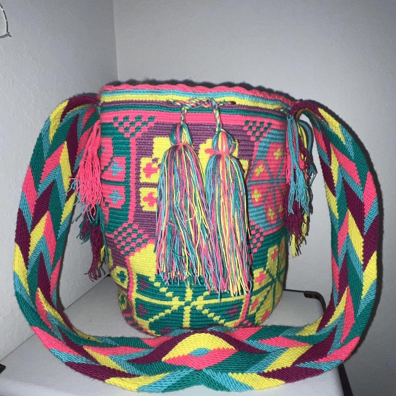 SUPER CUTE HANDMADE KNITTED COLOMBIAN PURSE!... - Depop