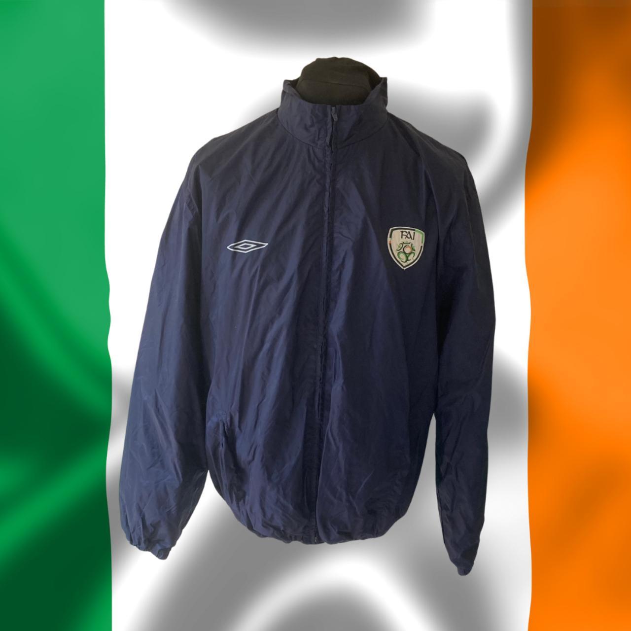 REPUBLIC OF IRELAND LIGHTWEIGHT FOOTBALL... - Depop