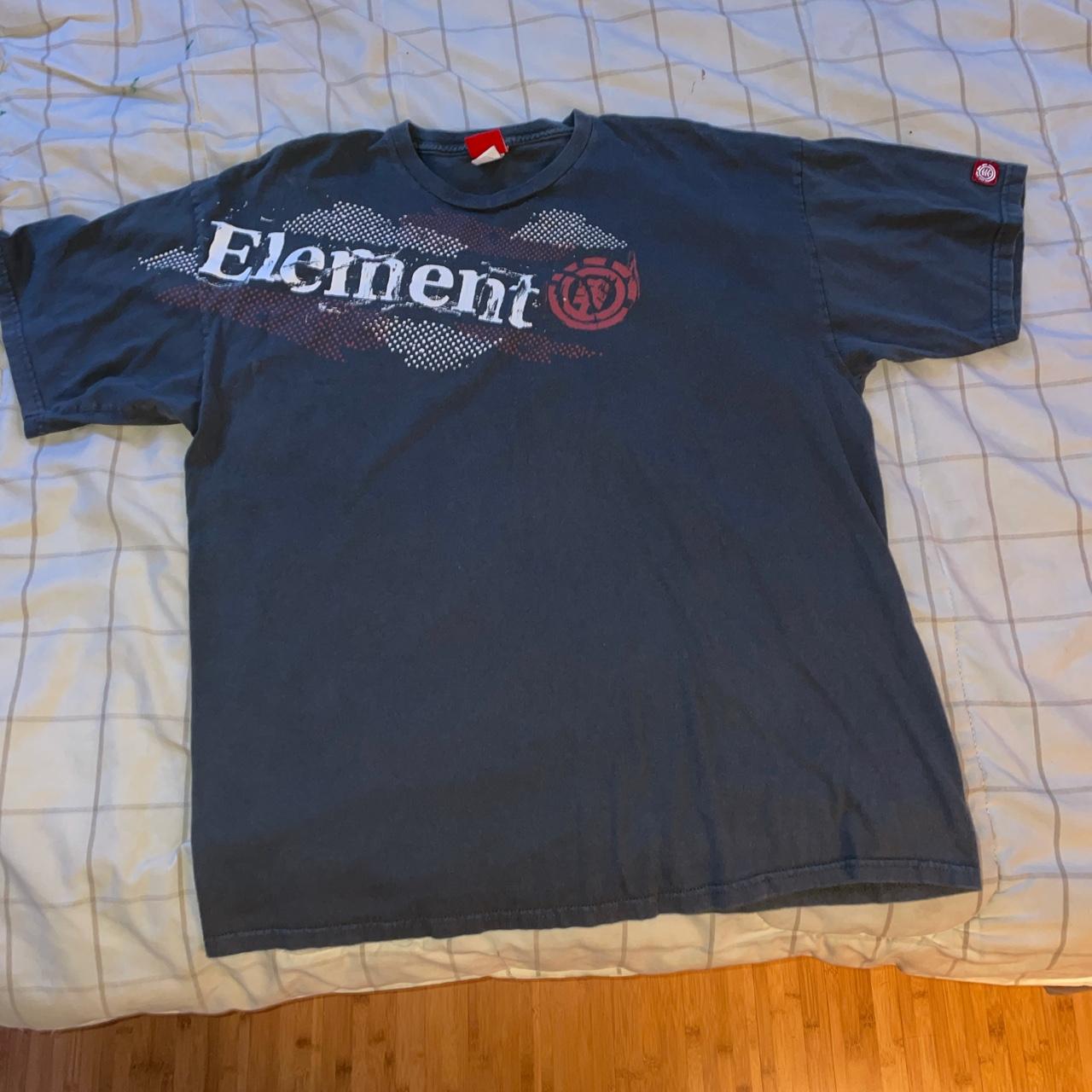 really nice classic element t shirt, worn a lot... - Depop
